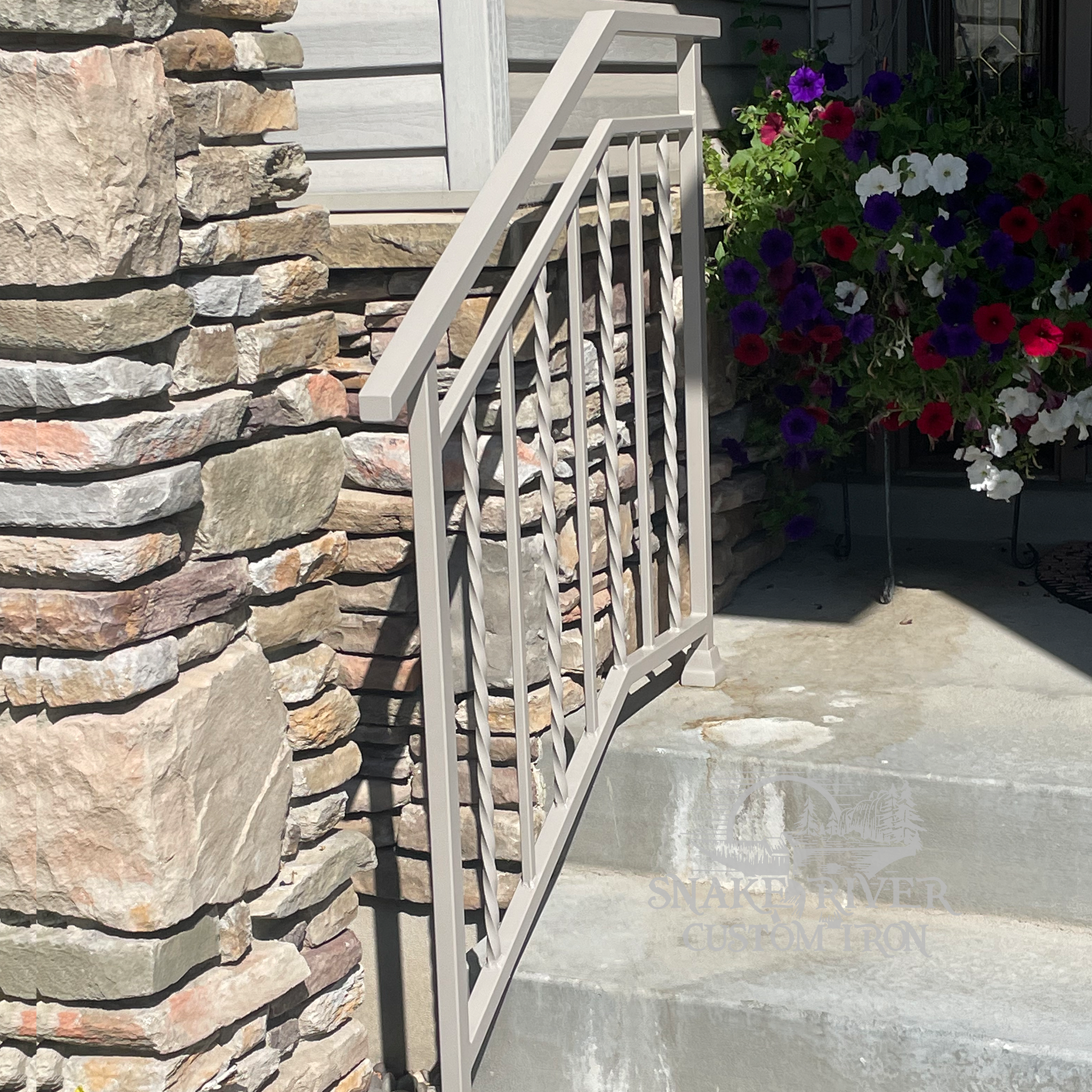 Exterior – Snake River Custom Iron